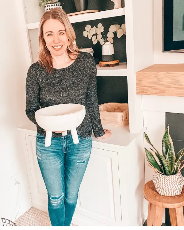 Liz, from Lizzy Designs Blog: I have a passion for adding beauty to spaces